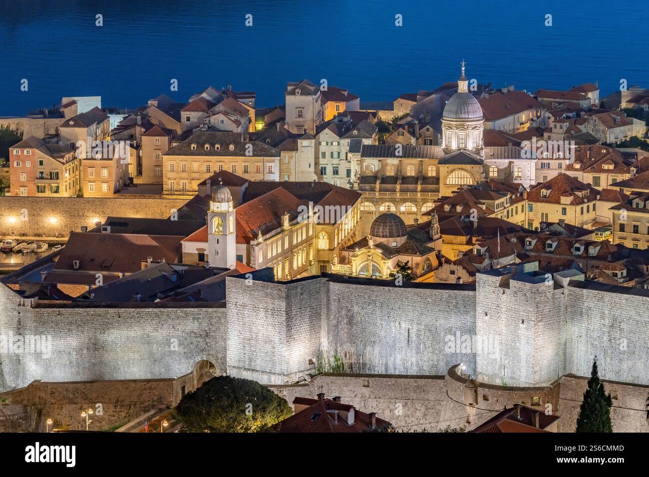 The city skyline at night, Dubrovnik, Croatia, Europe Stock Photo - Alamy