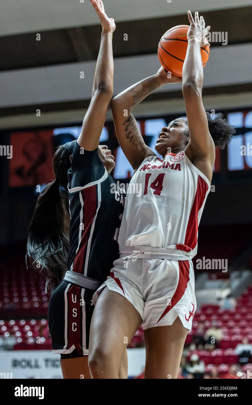 Alabama guard Zaay Green (14) shoots over South Carolina guard Bree ...