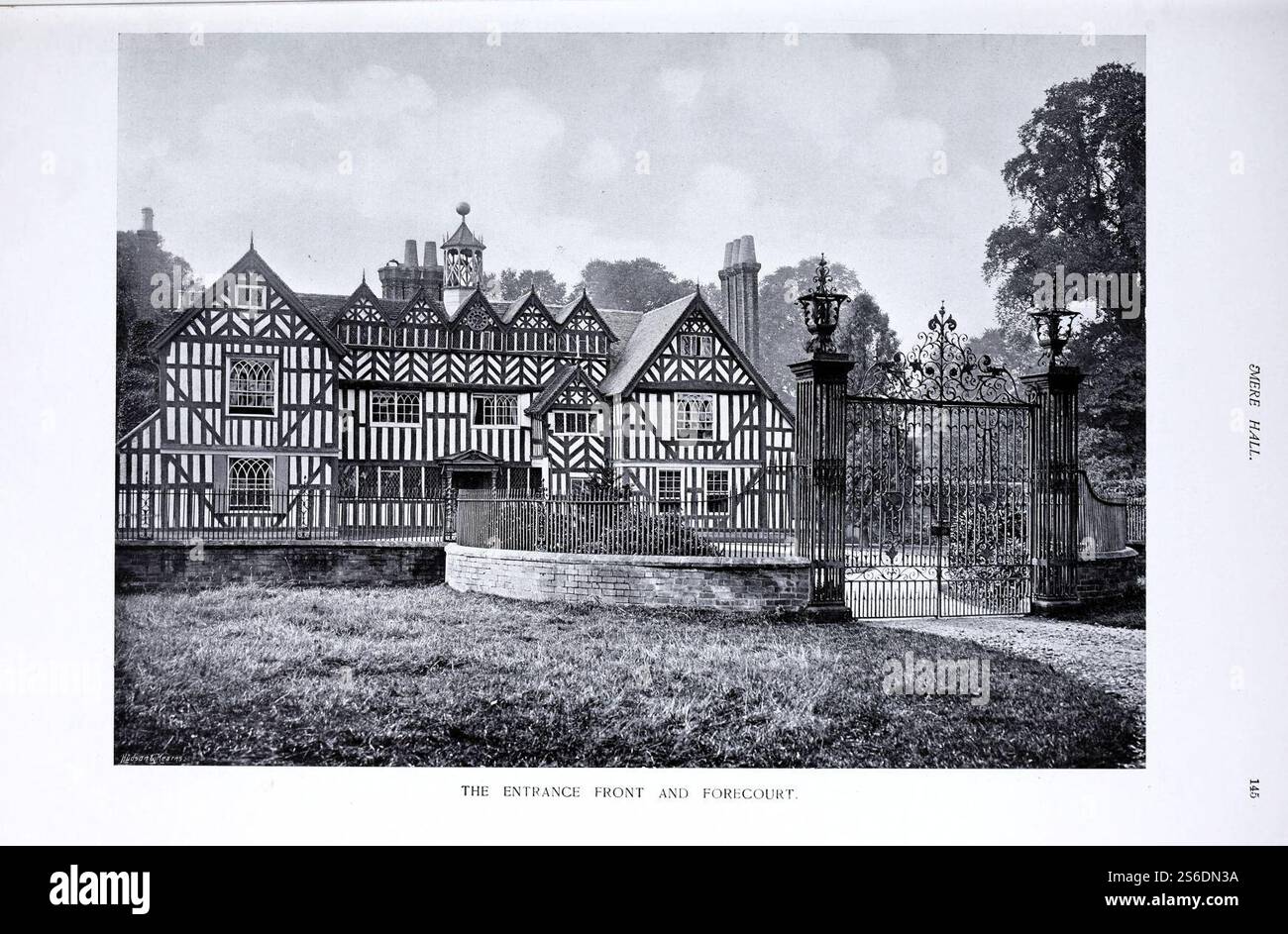 Gardens Old and New Mere Hall 0199 Stock Photo - Alamy