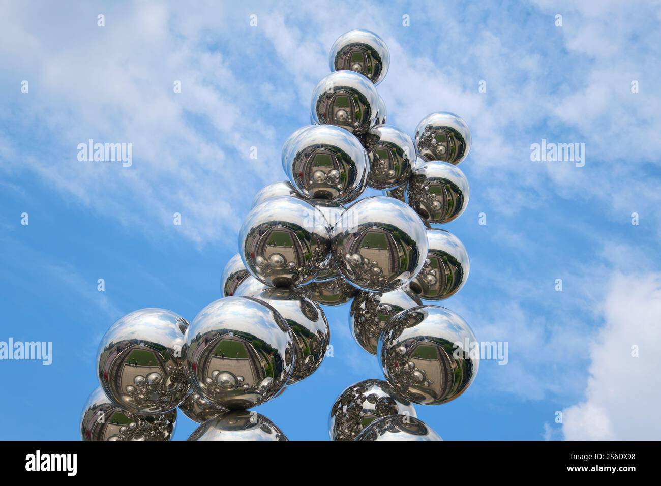 Tall Tree and the Eye stainless steel bubbles sculpture by Anish Kapoor. At the Leeum Museum of ...