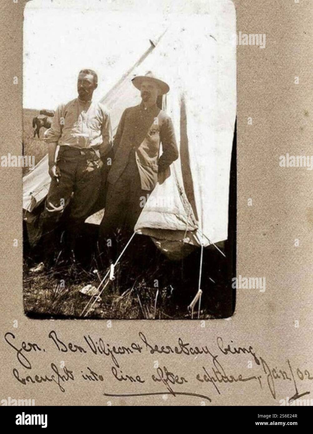 General Viljoen and his secretary after their capture, January 1902 ...