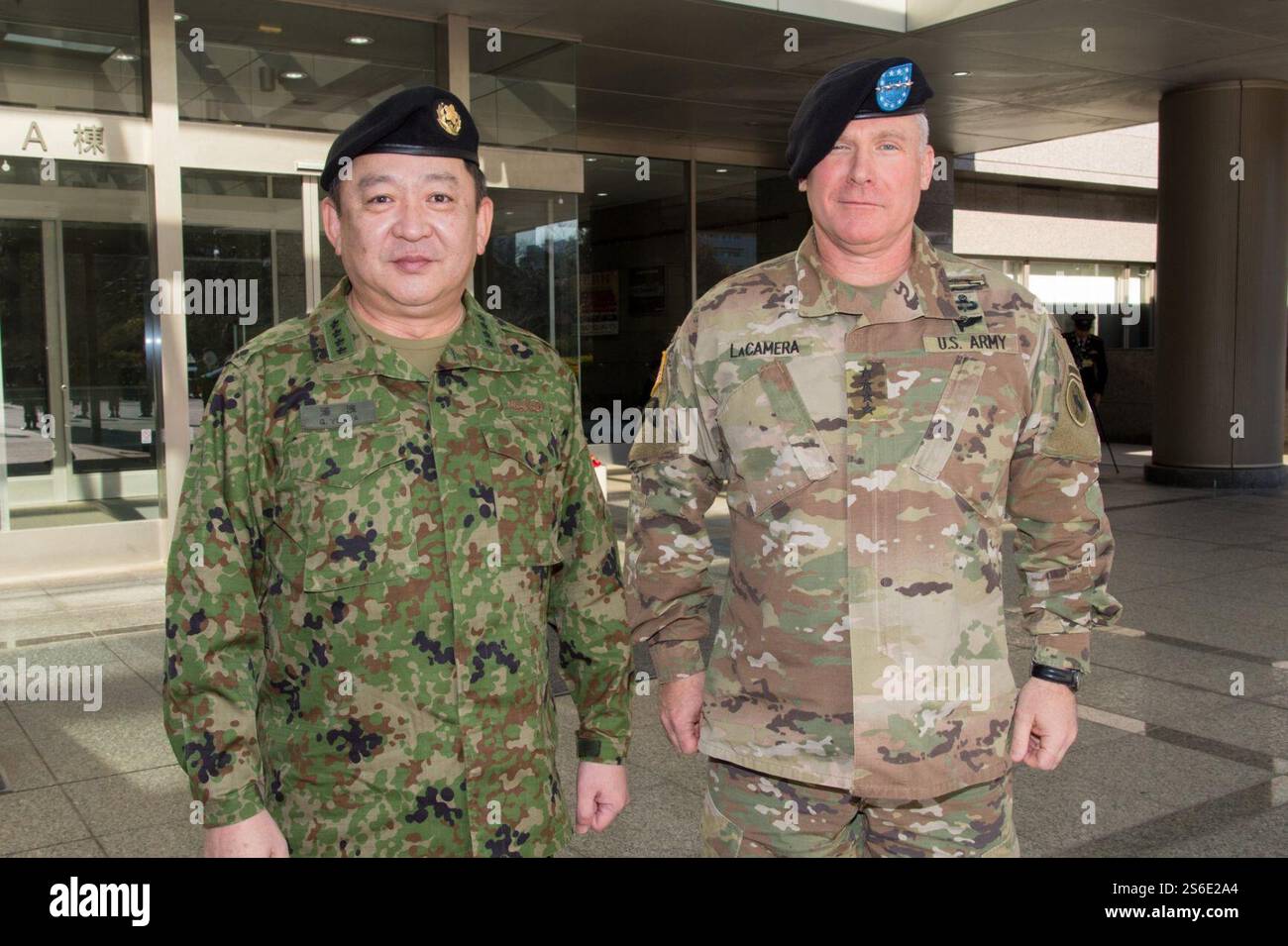 Generals Goro Yuasa and Paul LaCamera Stock Photo - Alamy