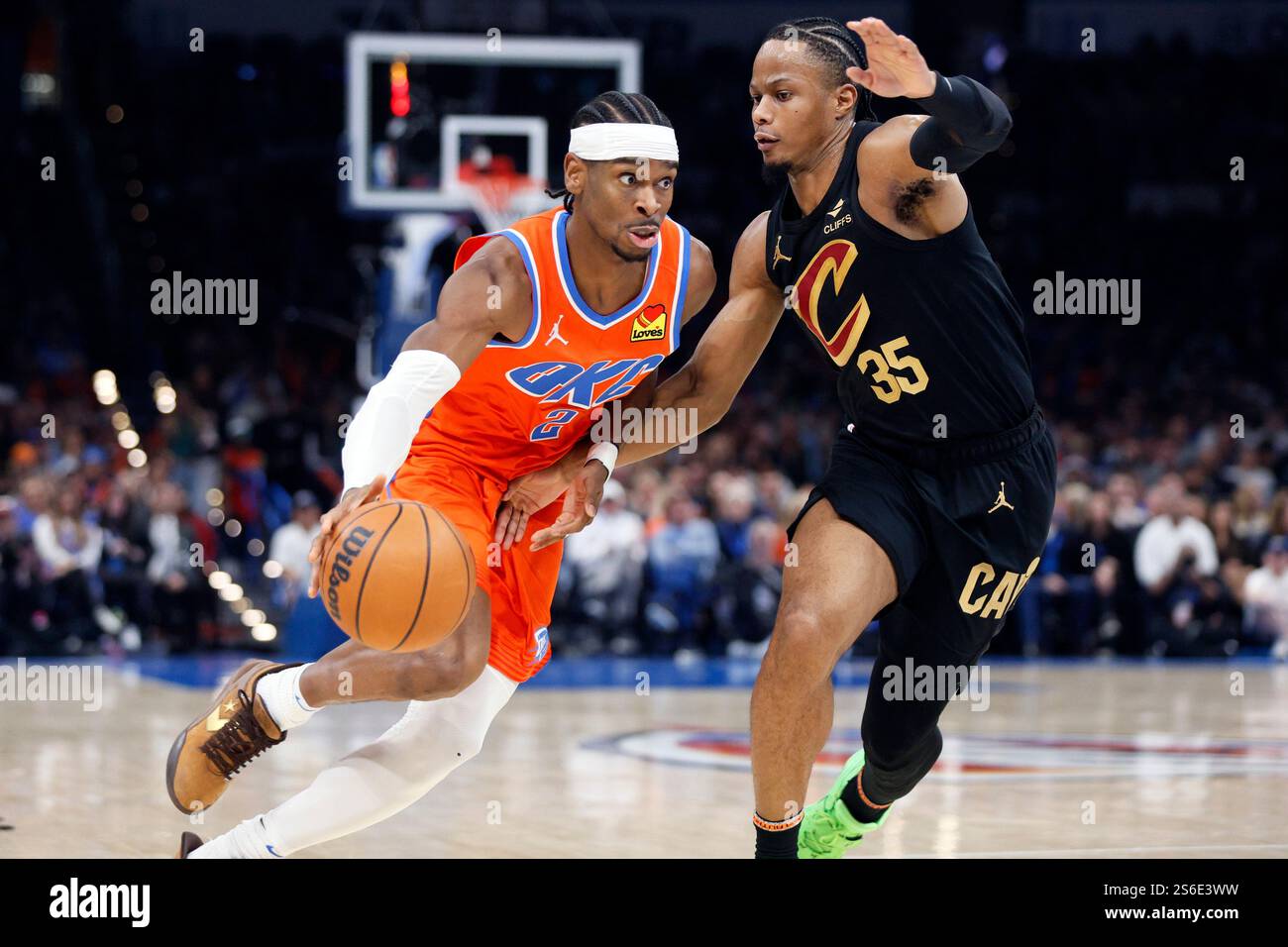 Oklahoma City Thunder guard Shai Gilgeous-Alexander (2) drives against ...