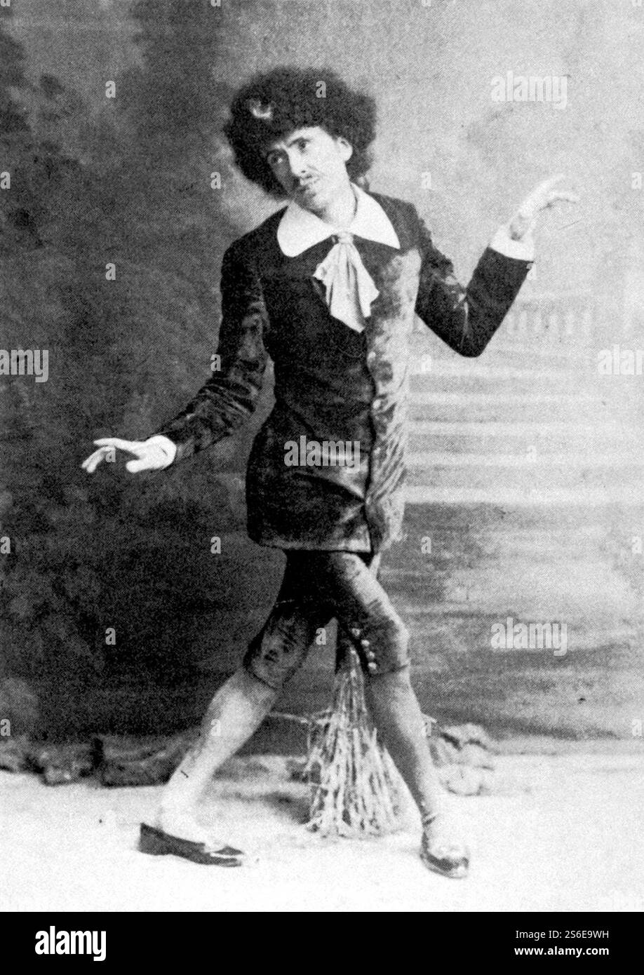 George Grossmith as Bunthorne, 1881 (second version Stock Photo - Alamy