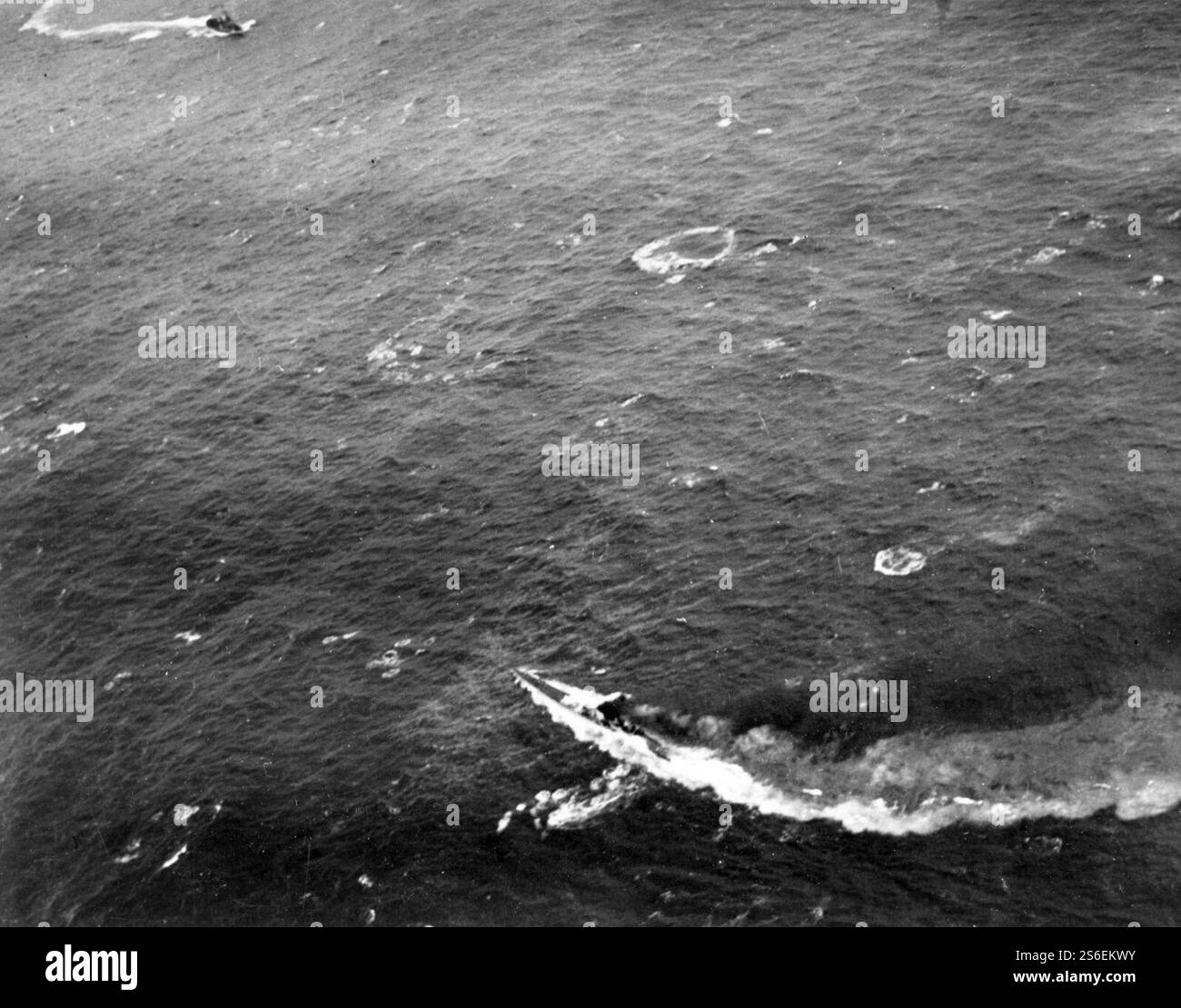 German submarine U-172 fighting a U.S. Navy destroyer, 13 December 1943 ...