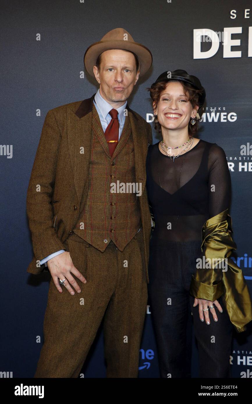Alexander Scheer and Kristin Suckow at the premiere of FITZEKS DER ...
