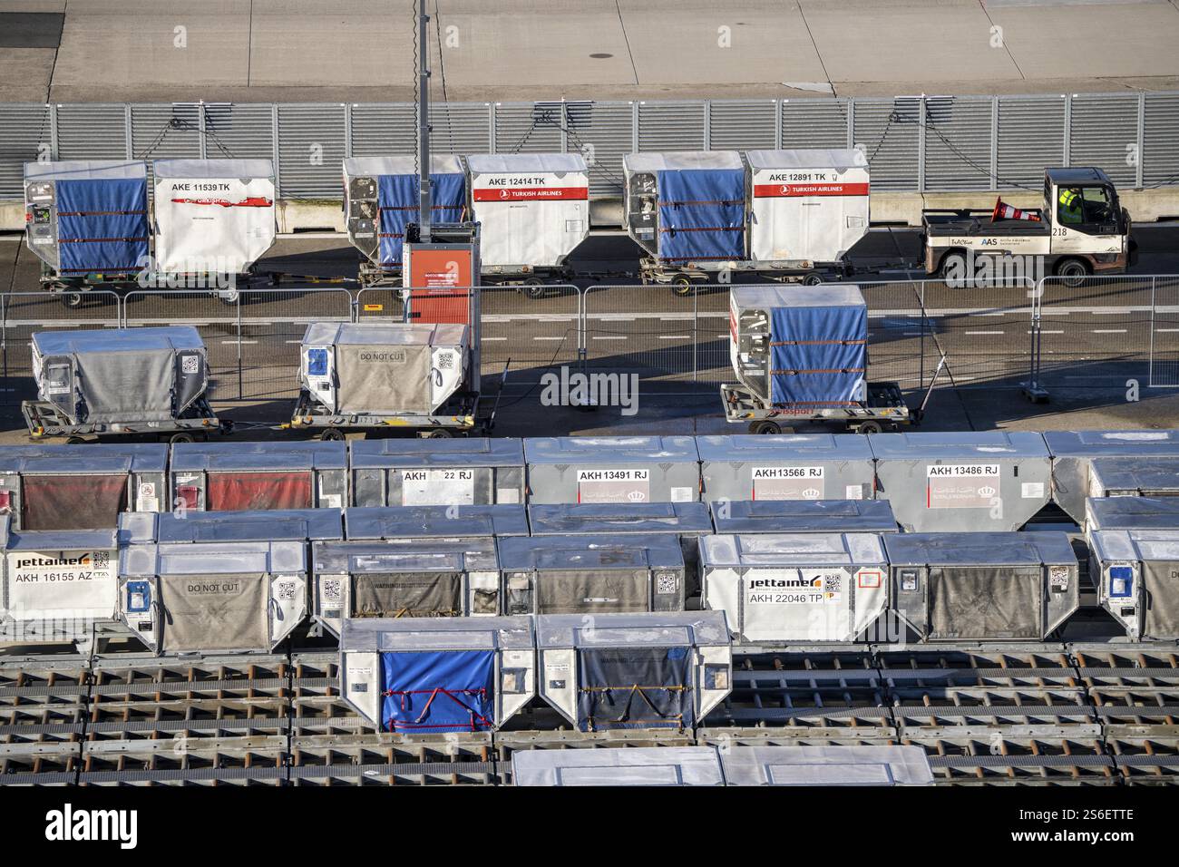 Duesseldorf Airport, Unit Load Devices, ULD, containers for baggage and ...