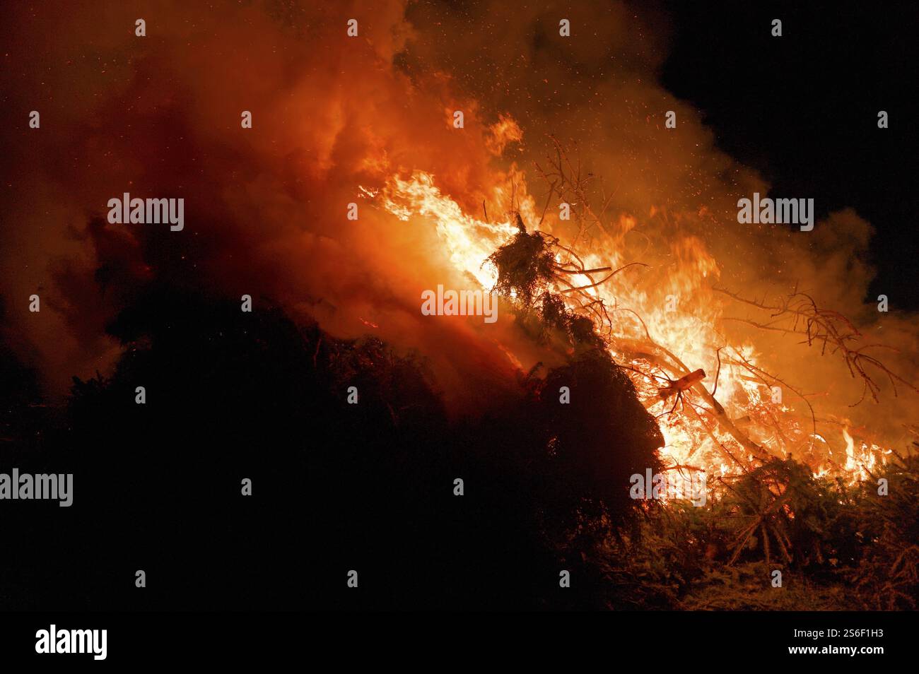 Winter fire, tradition, custom, winter, January, Schwaebisch Hall ...