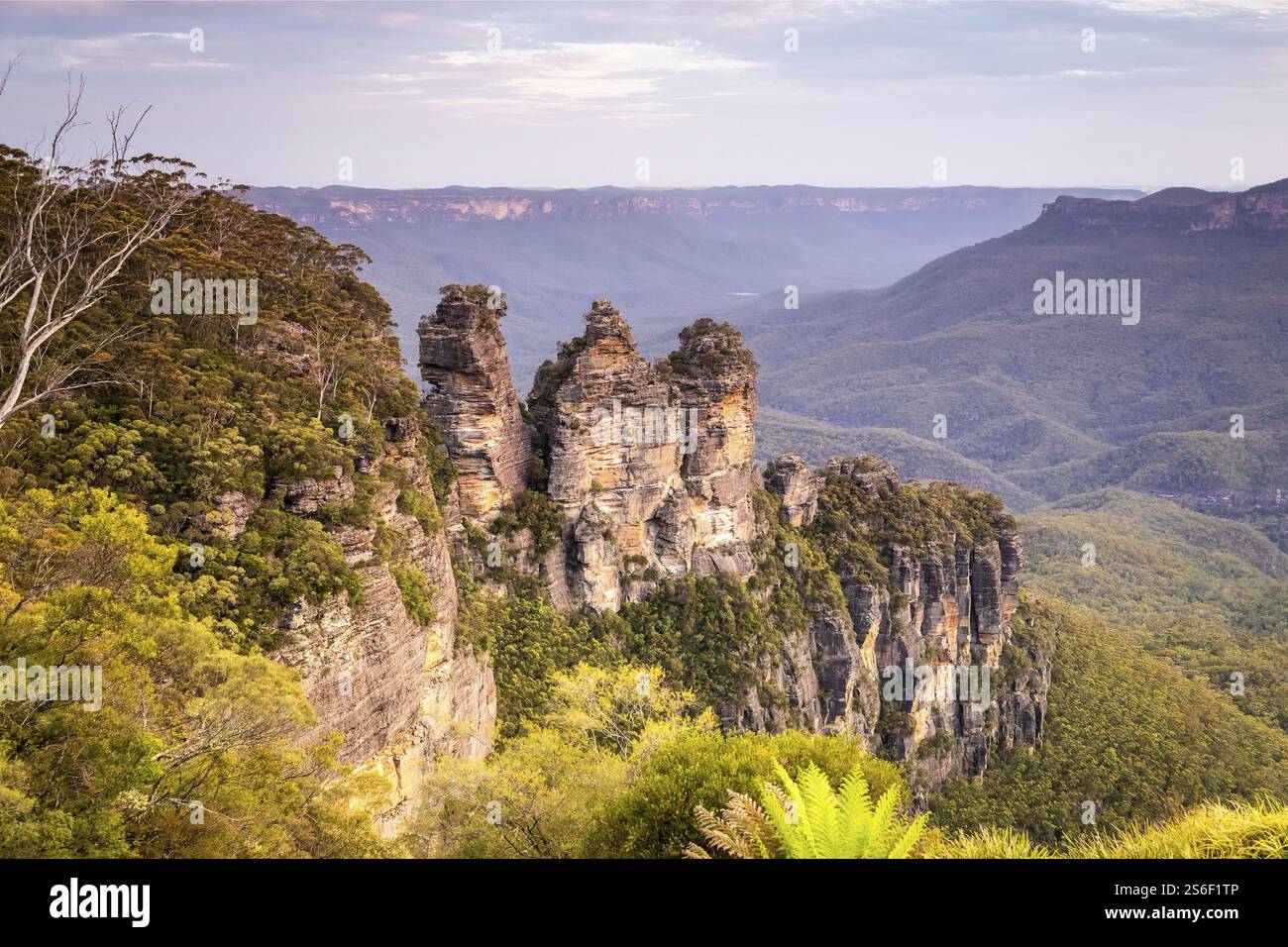 Famous rocks three sisters hi-res stock photography and images - Alamy