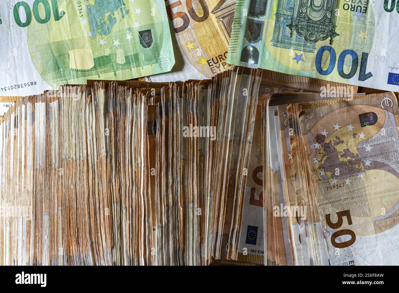 Banknotes, euro. Pile Stock Photo - Alamy