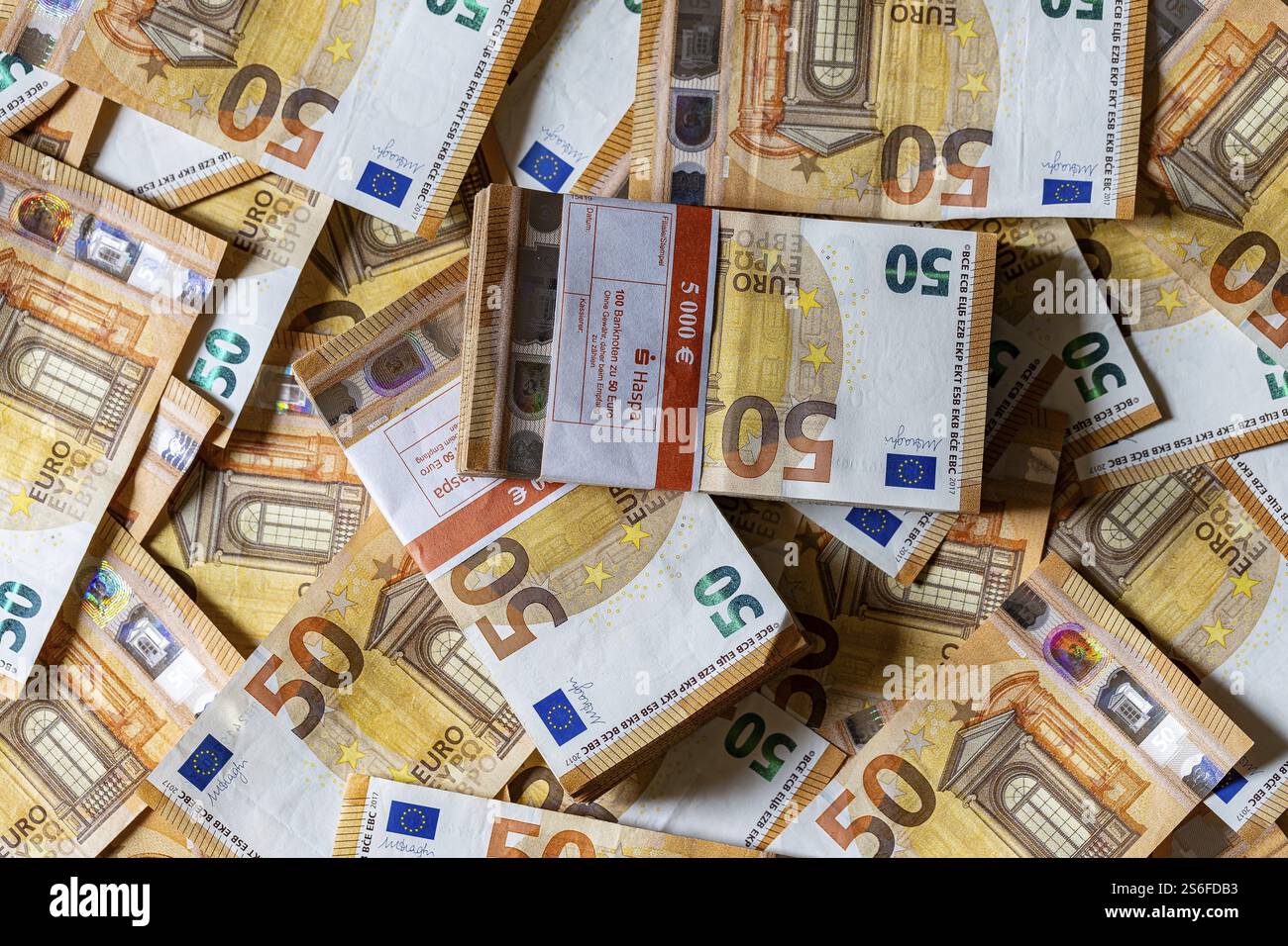 Banknotes, euro, 50 Euro notes, piles and bundles Stock Photo - Alamy
