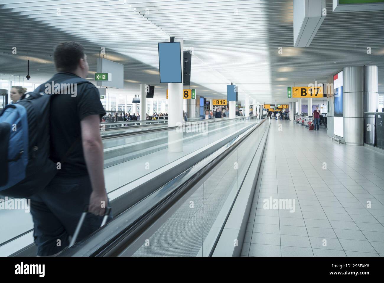 Airport interiors hi-res stock photography and images - Alamy
