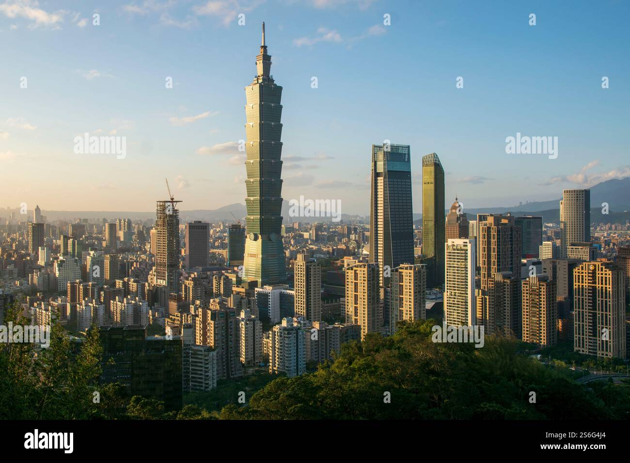 Taipei 101 is one of the many buildings that are perfectly visible in ...