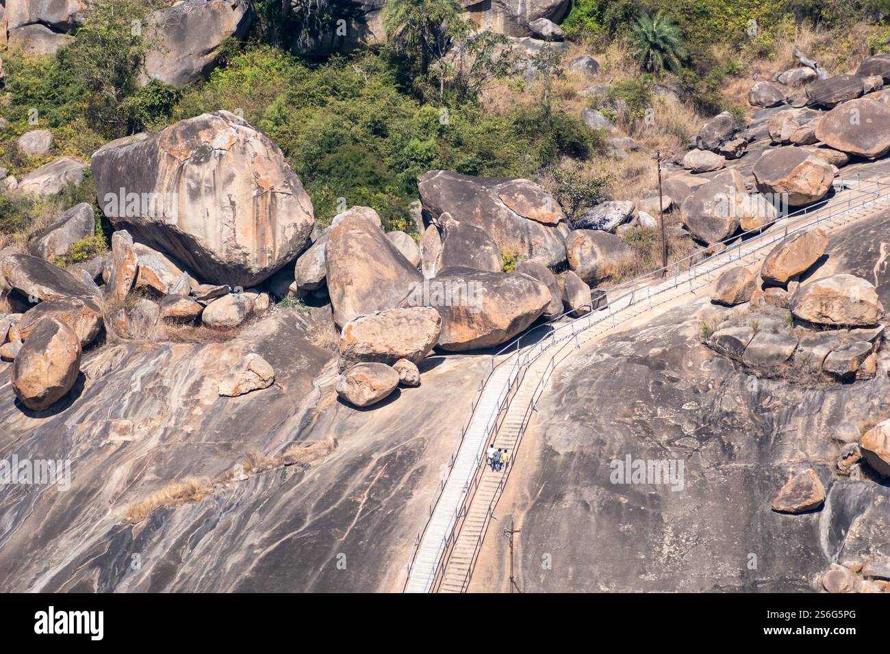 Rocky path leading up mountain hi-res stock photography and images - Alamy