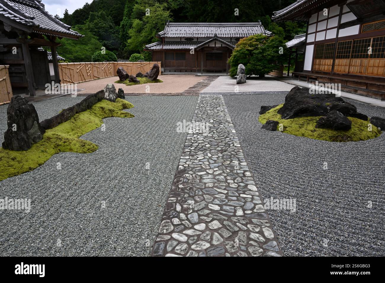 Sekizo-ji, a temple garden in Karesansui style by Shigemori Mirei in ...