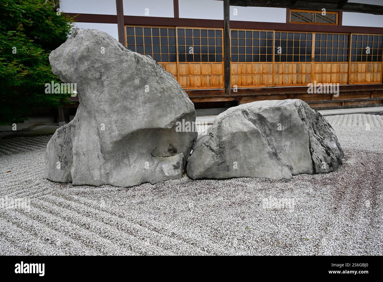 Sekizo-ji, a temple garden in Karesansui style by Shigemori Mirei in ...
