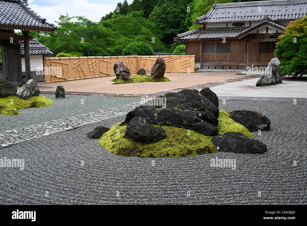 Sekizo-ji, a temple garden in Karesansui style by Shigemori Mirei in ...