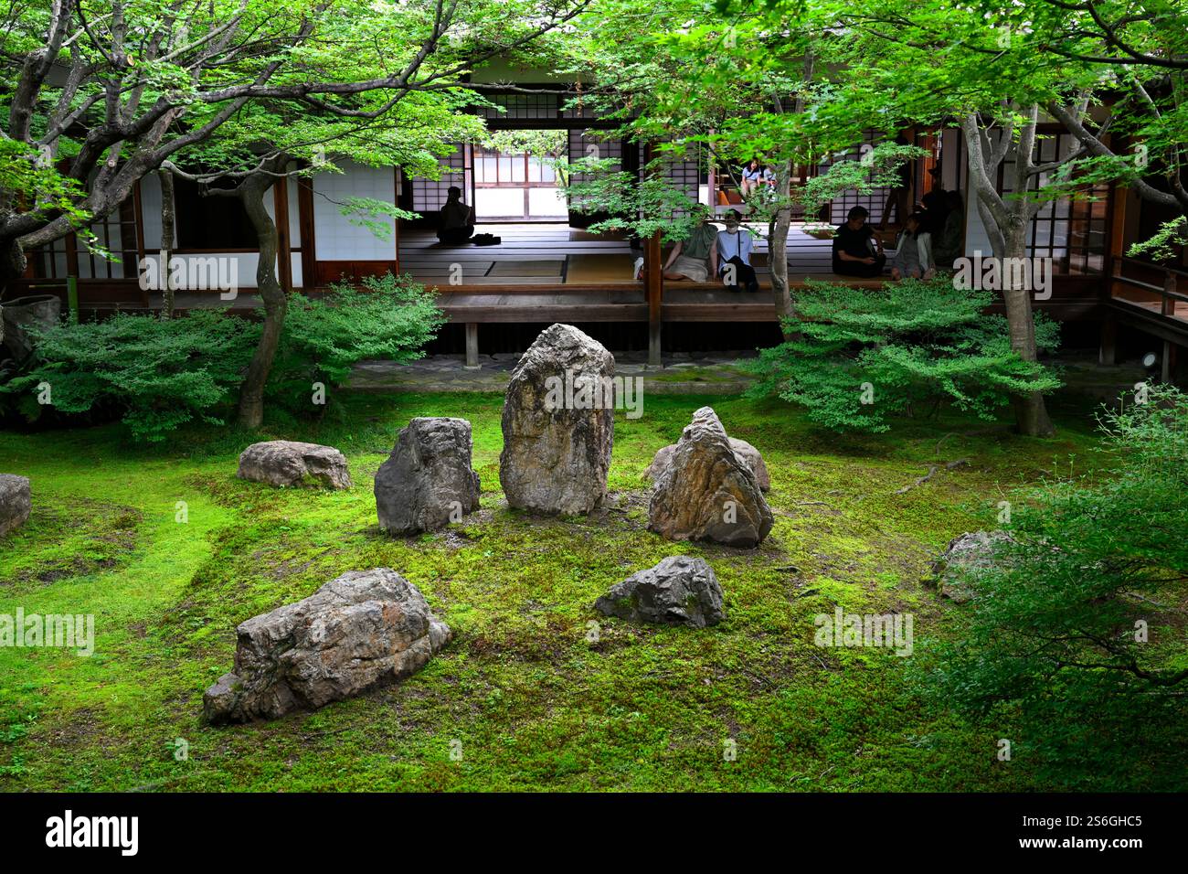 Zen garden in Kennin-ji, Kenninji temple, Komatsucho, Kyoto, Japan ...