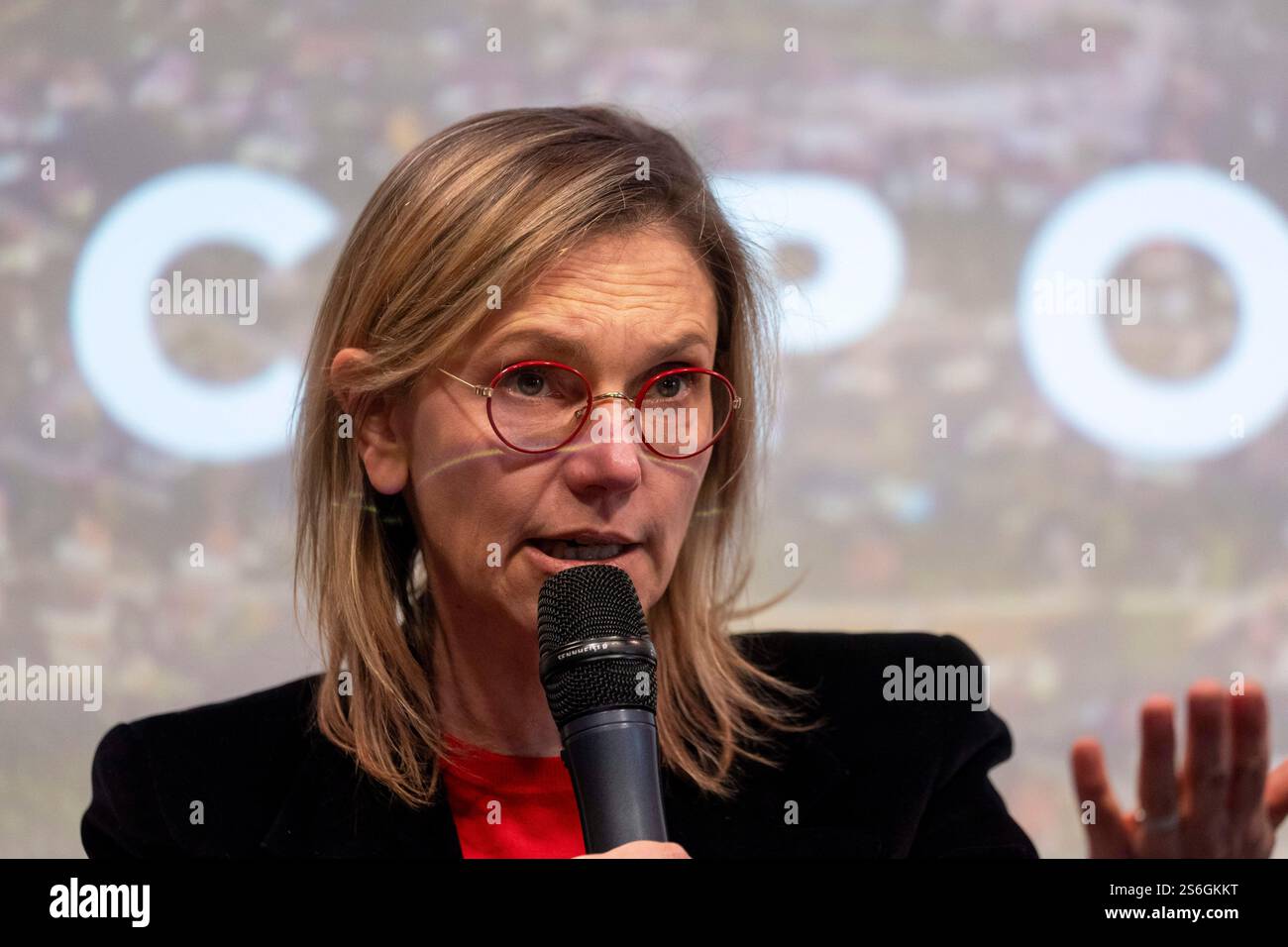 Mrs Agnes Pannier-Runacher takes the floor. Closing of the territorial ...