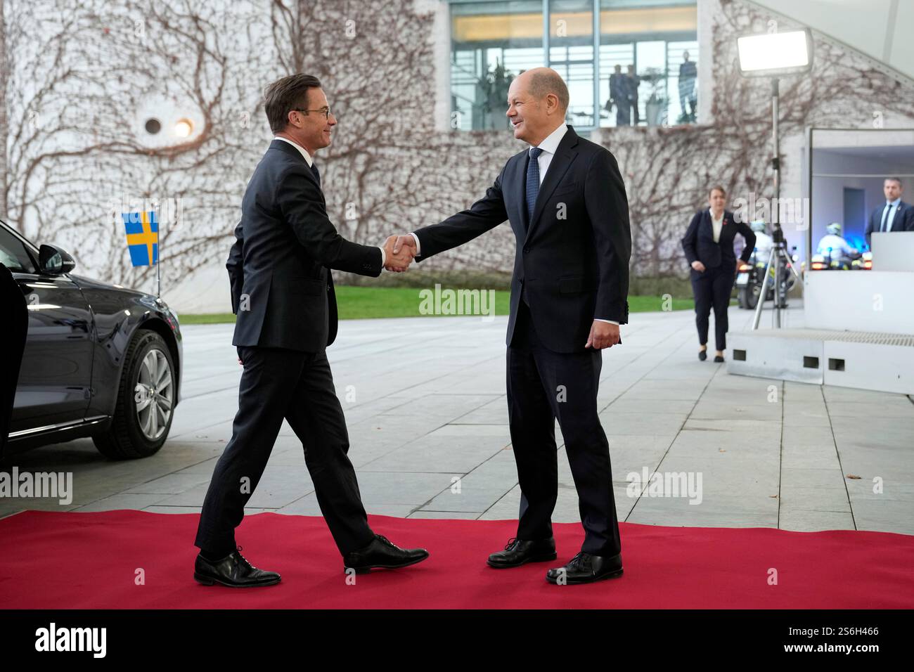 German Chancellor Olaf Scholz, right, welcomes Sweden's Prime Minister ...
