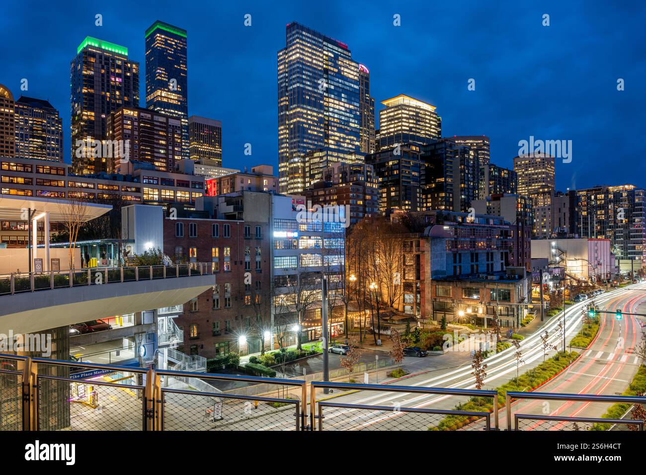 Scenic night view of downtown, Seattle, Washington, USA Stock Photo - Alamy