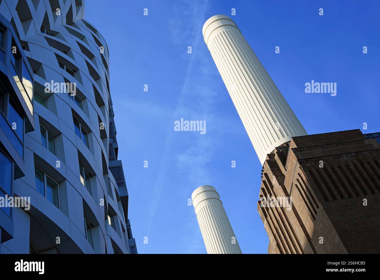 Battersea Power Station regeneration complex with Prospect Place ...