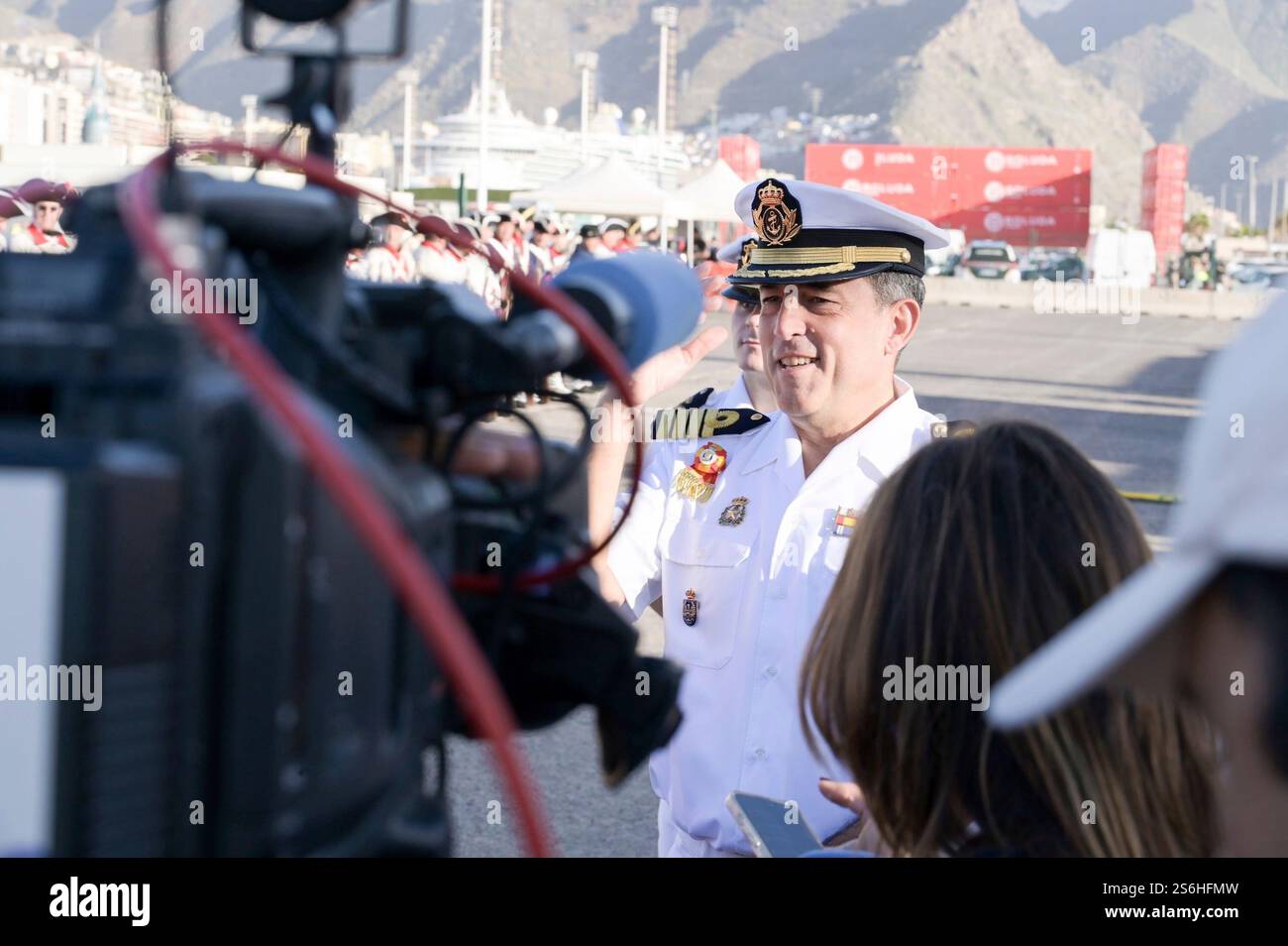 The commander of the Navy training ship 'Juan Sebastián de Elcano ...