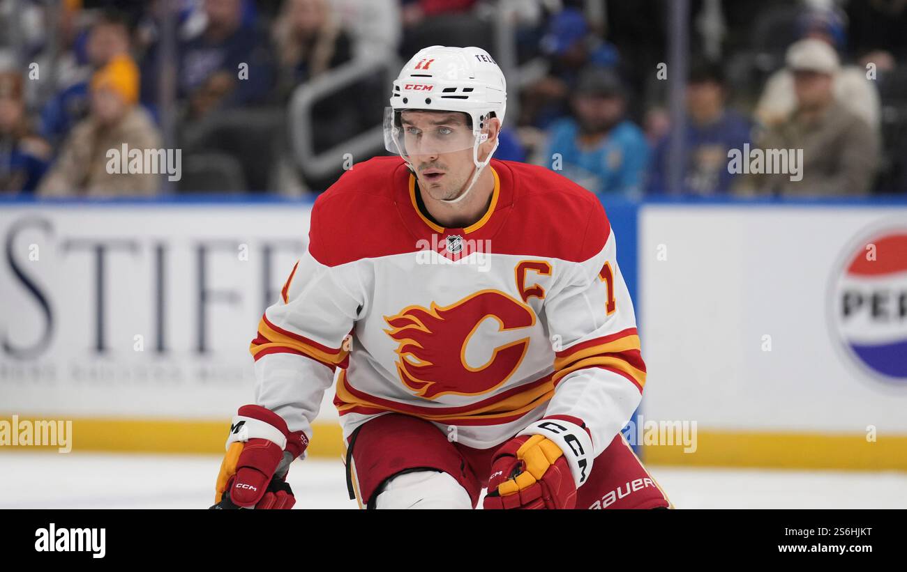 Calgary Flames' Mikael Backlund (11) in action during the second period of an NHL hockey game ...
