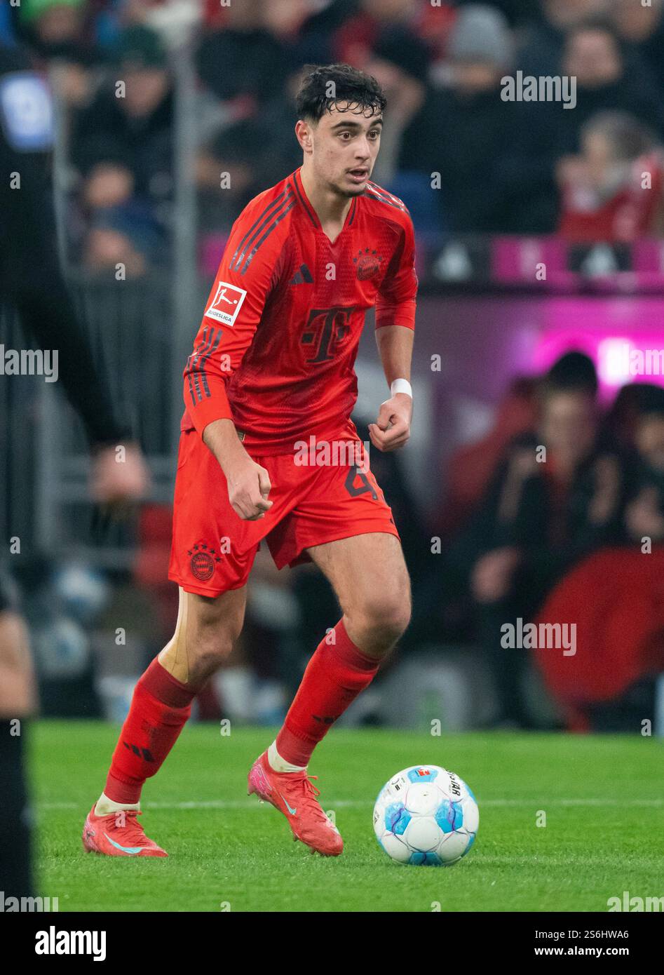 Aleksandar Pavlovic, FCB 45 in the match FC BAYERN MUENCHEN - TSG 1899 ...