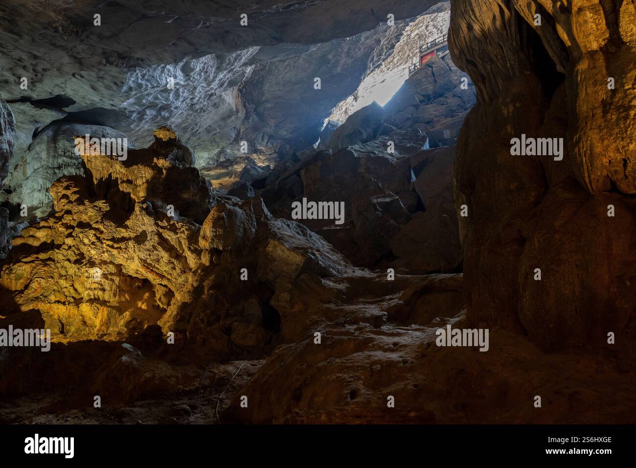 The massive Hang Sung Sot cave of the Halong Bay in Vietnam Asia Stock Photo - Alamy