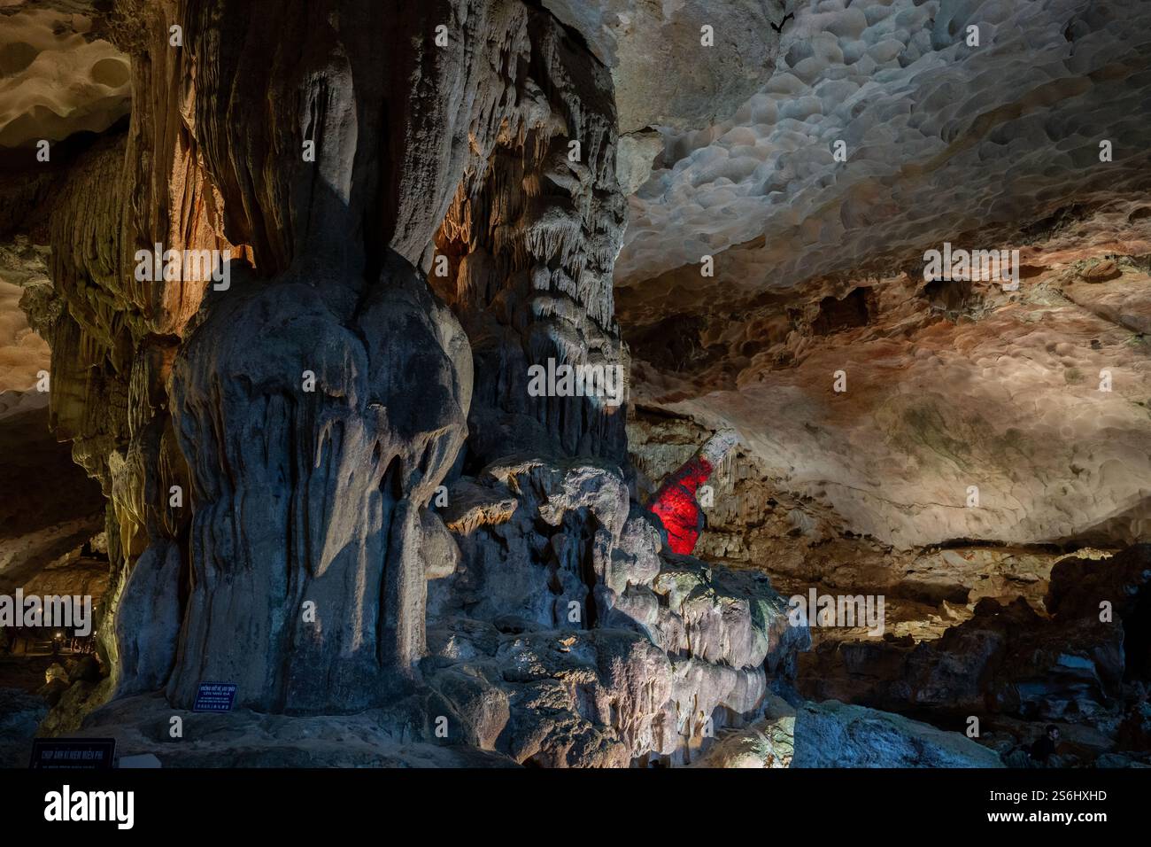 The massive Hang Sung Sot cave of the Halong Bay in Vietnam Asia Stock Photo - Alamy