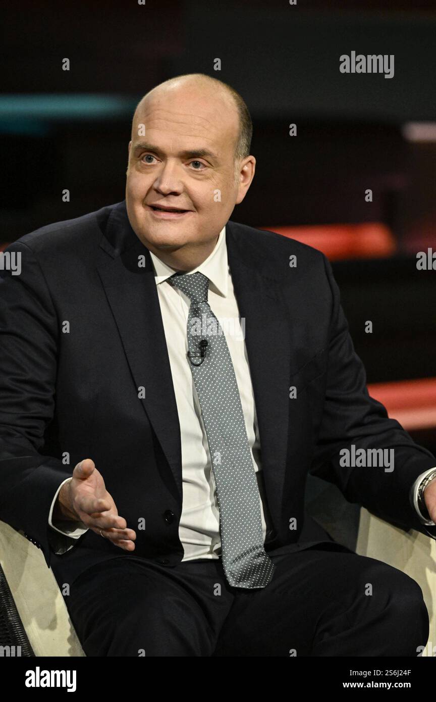 Robin Alexander Journalist 01/25 her Robin Alexander am 15. Januar 2025 in Markus Lanz , ZDF TV ...