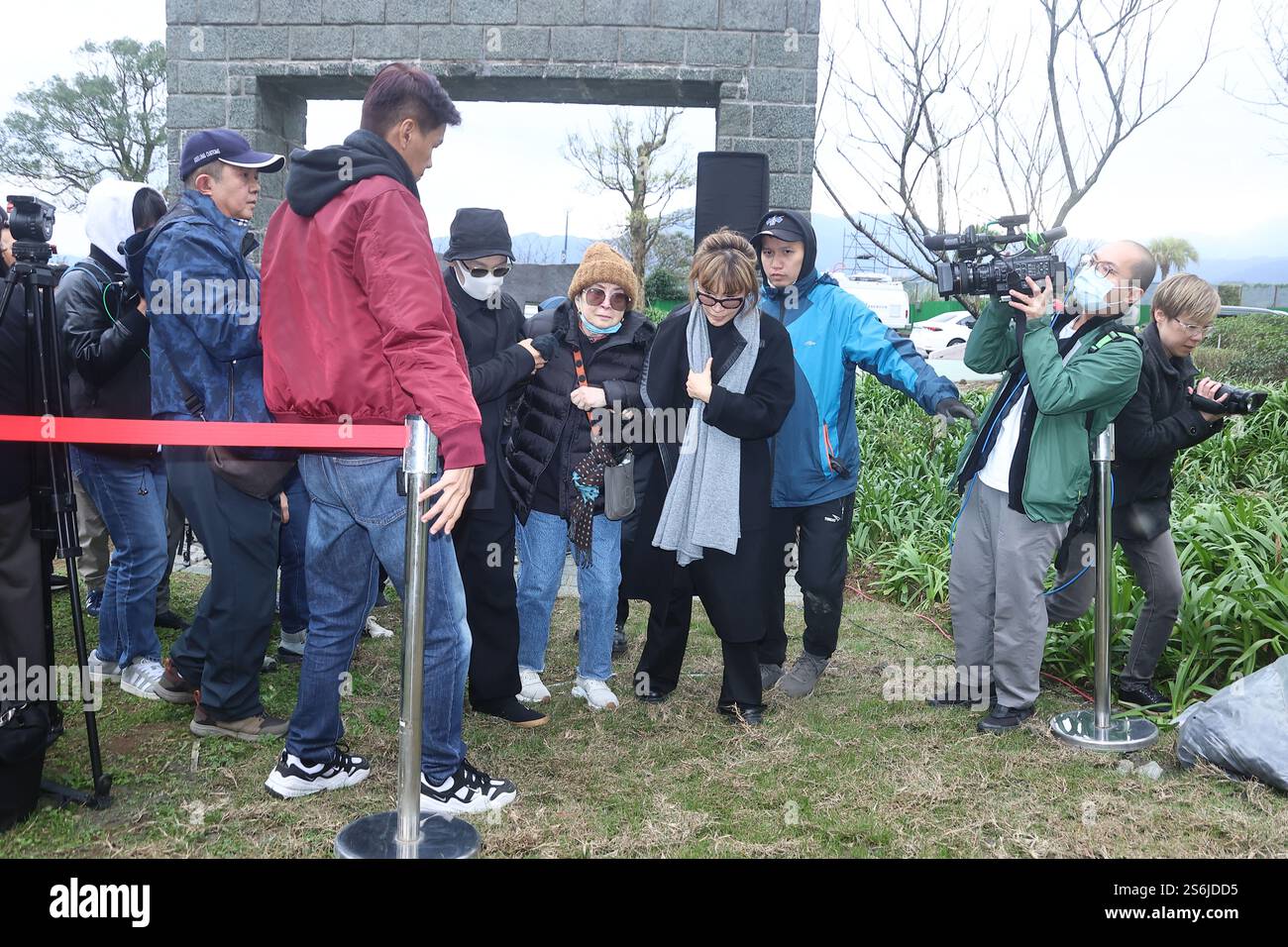Taipei. 17th Jan, 2025. TAIPEI, CHINA - JANUARY 17, 2025 - Family ...