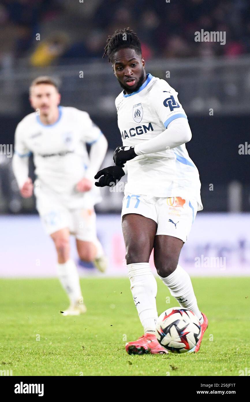 17 Jonathan ROWE (om) during the Ligue 1 McDonald's match between ...