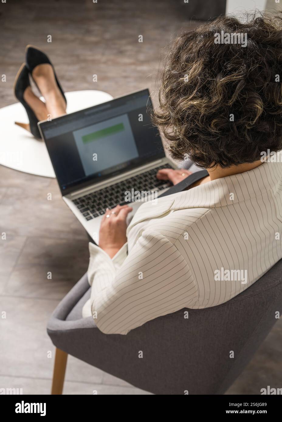 Productivity laptop hi-res stock photography and images - Alamy