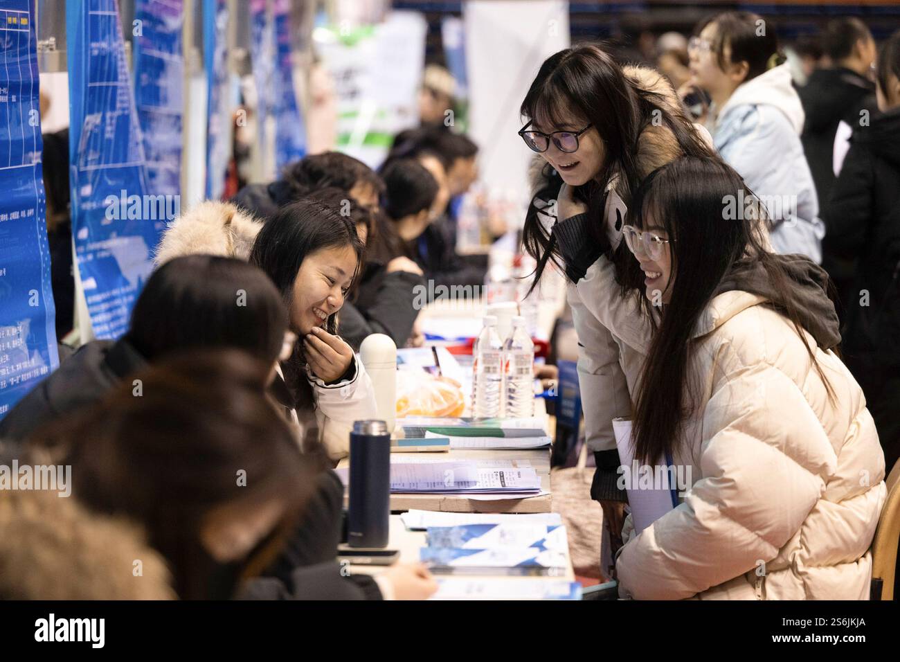Beijing, China's Heilongjiang Province. 23rd Dec, 2024. Job seekers ...