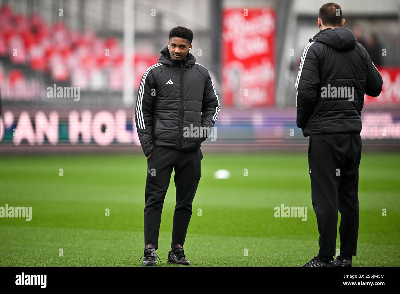 16 Abner Vinicius (ol) during the Ligue 1 McDonald's match between ...