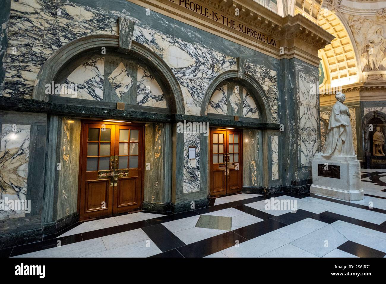 Old bailey grand hall main hall hi-res stock photography and images - Alamy