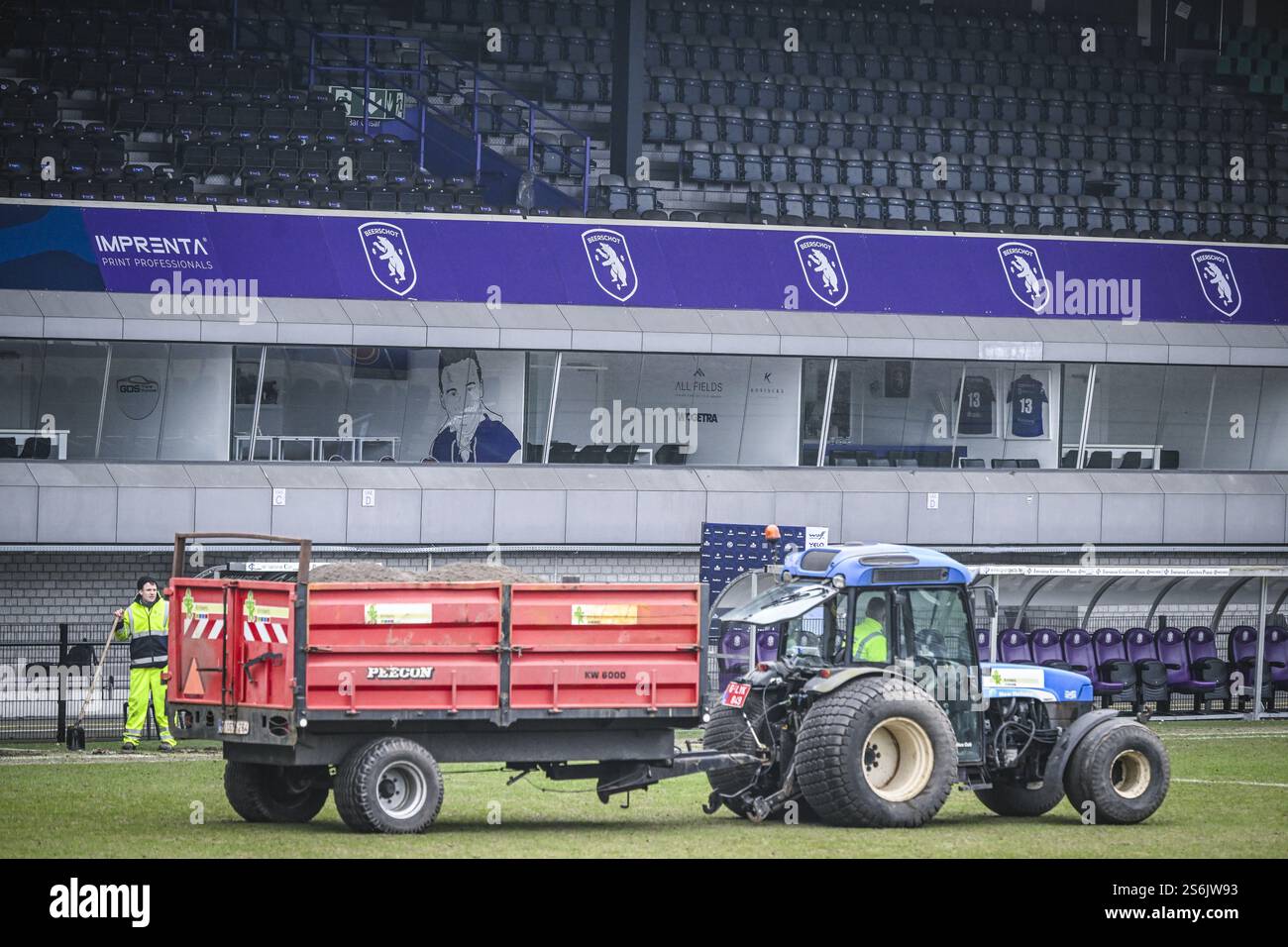 Antwerp, Belgium. 17th Jan, 2025. This picture shows the works to ...