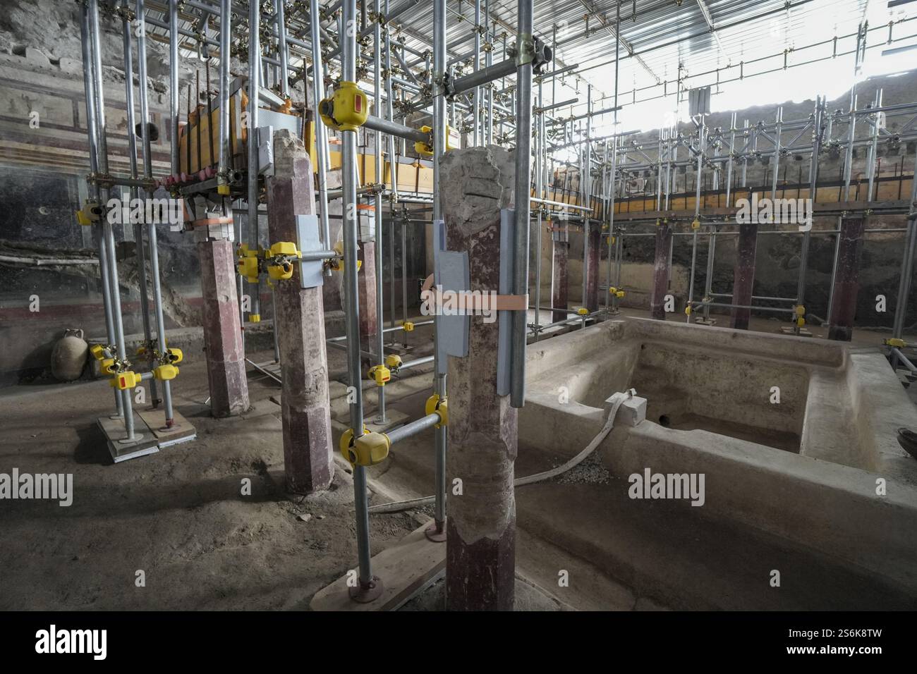 Domus pompeiane hi-res stock photography and images - Alamy