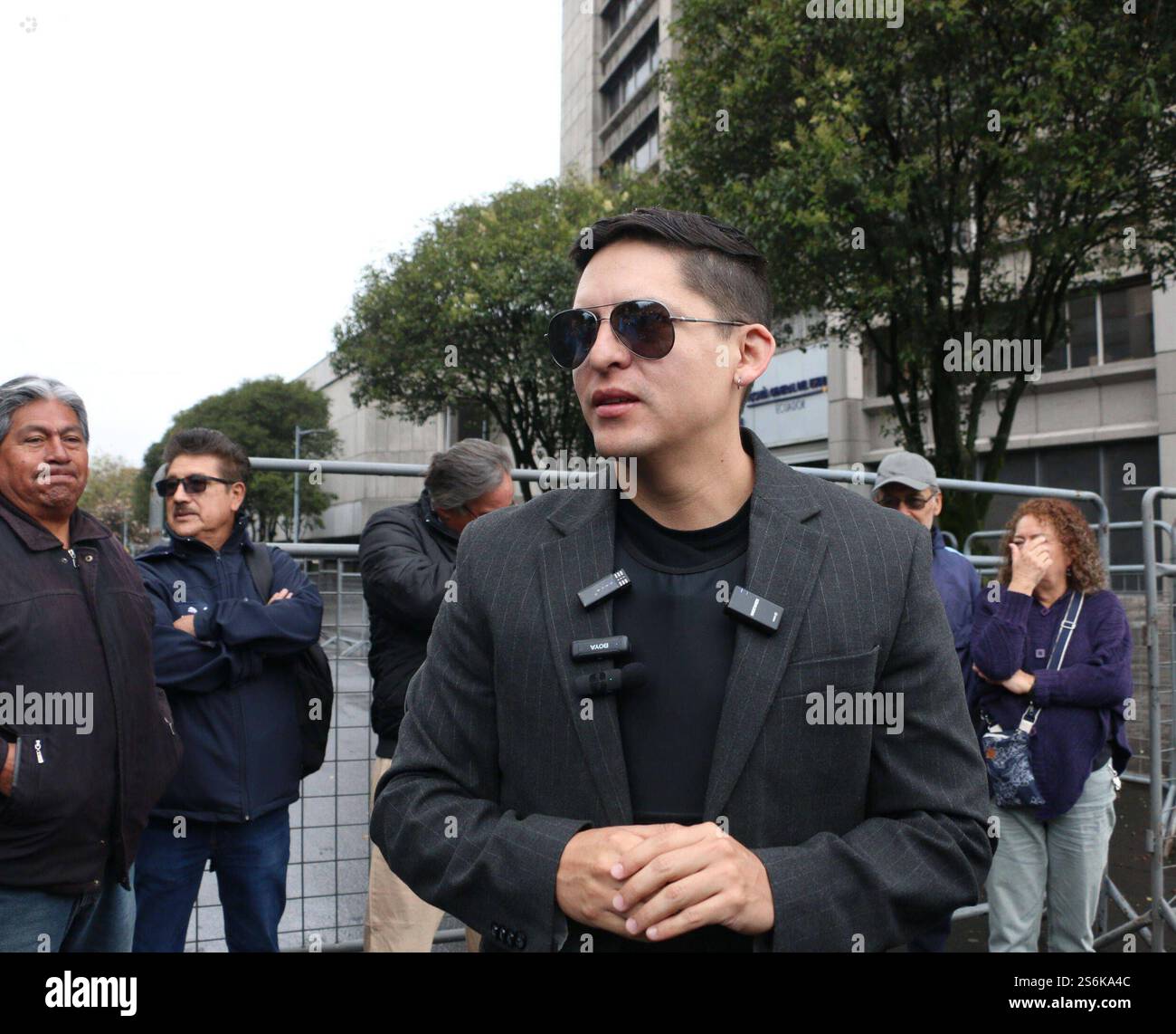 ANDRES CARRION DENUNCIA PINCHAZOS EN POLIDUCTO Quito, vienes 17 de enero del 2025 AndrÃ s Duran ...