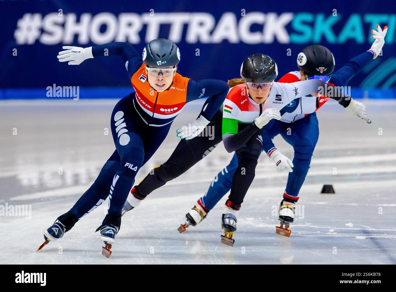 DRESDEN - 17/01/2025, Diede van Oorschot in action during the heats ...