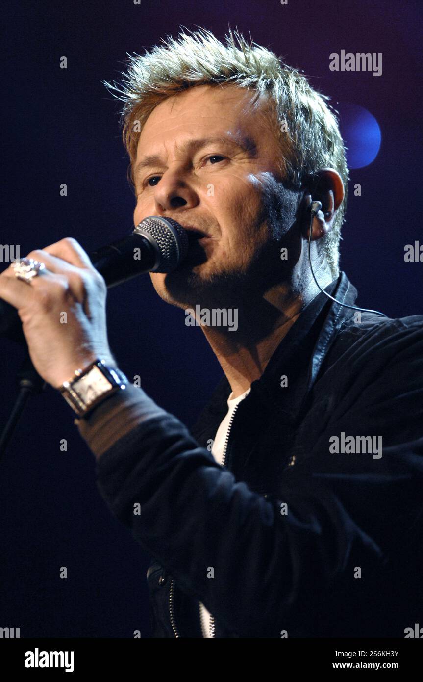 Milan Italy 25/03/2007: Ron , Italian singer, during the live concert ...