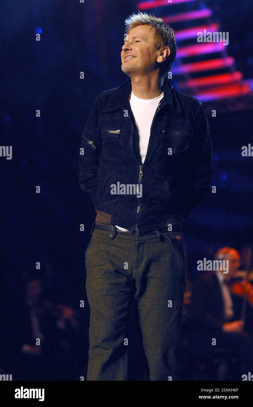 Milan Italy 25/03/2007: Ron , Italian singer, during the live concert ...