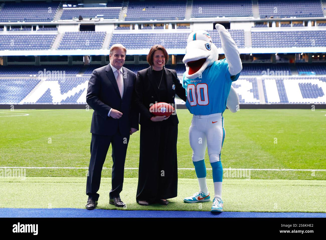 Pri Shumate, SVP Chief Marketing Officer, Miami Dolphins and Brett ...