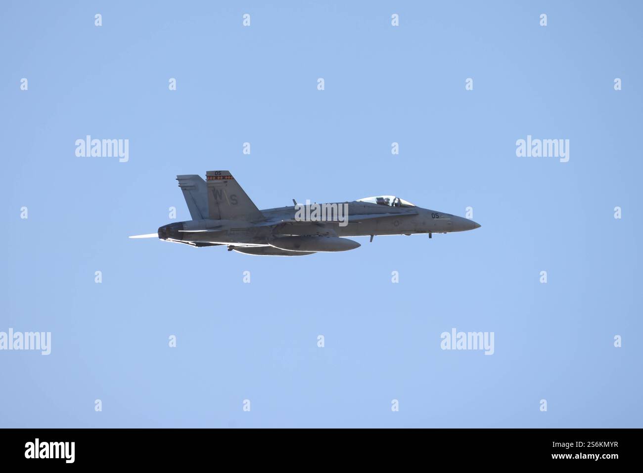 An F/A-18 Hornet assigned to Marine Fighter Attack Squadron (VMFA) 323 ...