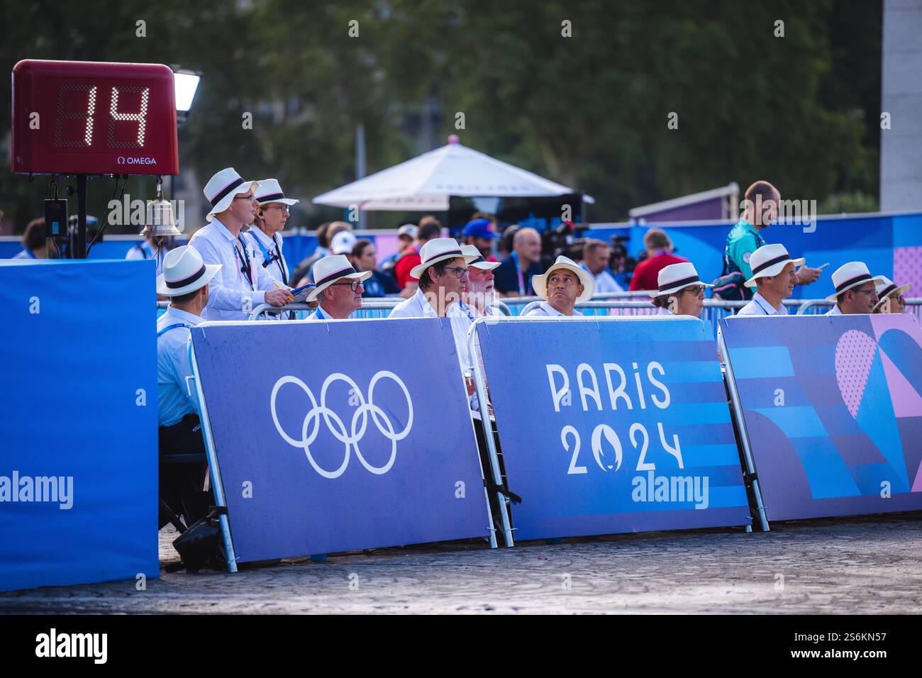 Athletics judges during the Paris 2024 Olympic Games Stock Photo - Alamy