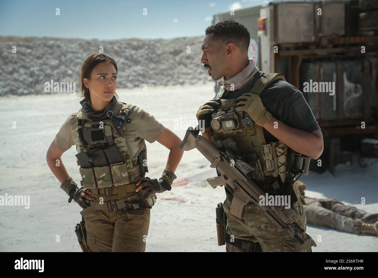 Trigger Warning Jessica Alba & Tone Bell Stock Photo - Alamy