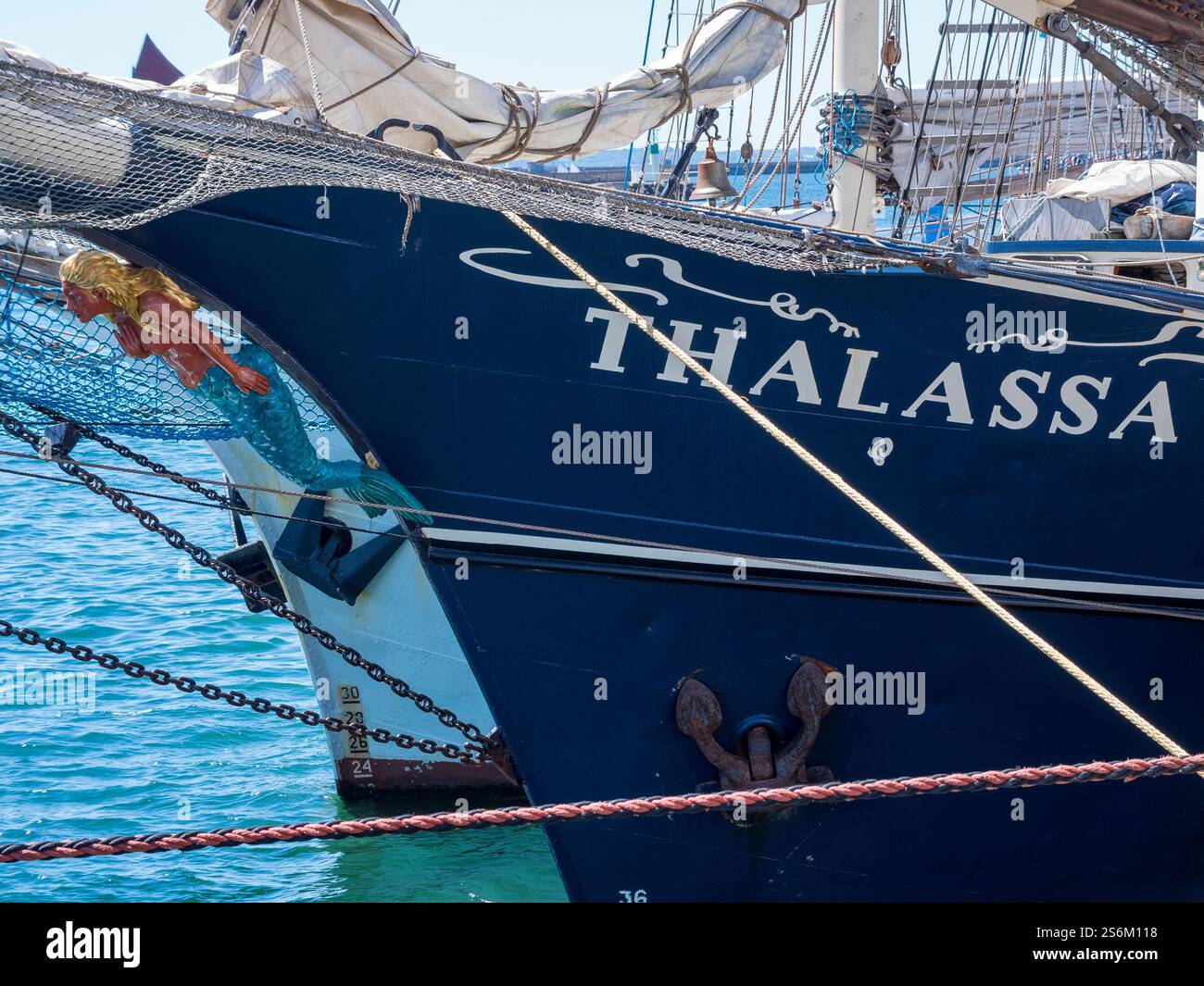 Ship figure head hi-res stock photography and images - Alamy