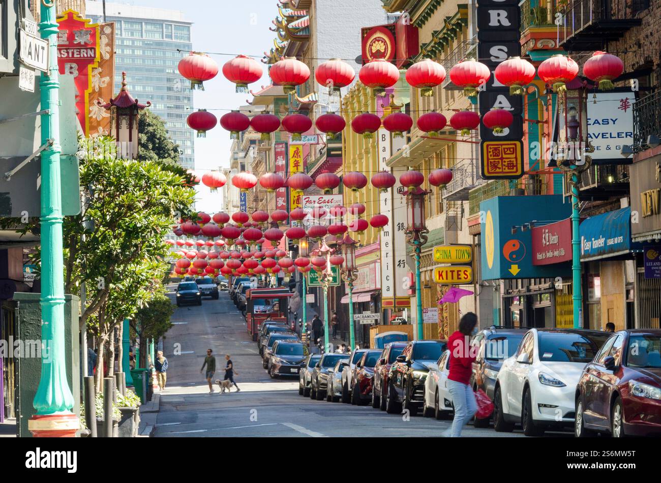 Typical street scene in Chinatown Stock Photo - Alamy